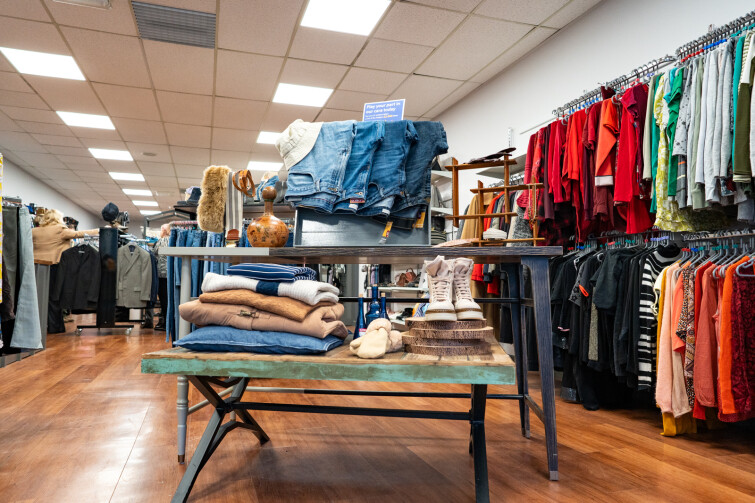 LOROS Hospice opens new charity shop in Beaumont Leys