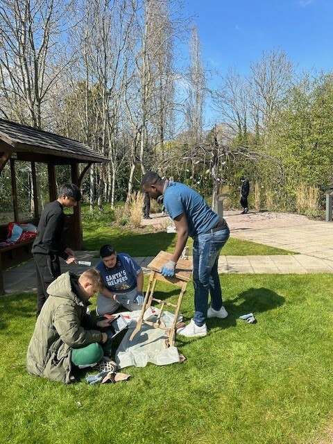 Leicester College students Give Back to LOROS